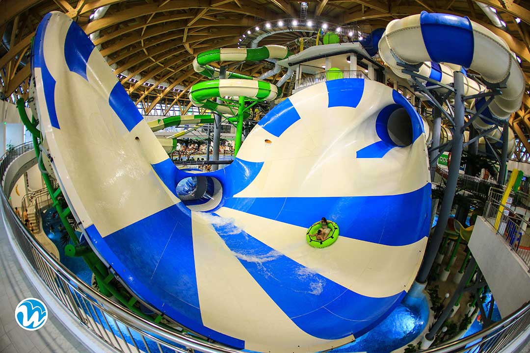 Waterslide Manta in AquaWorld Akvamir Waterpark Siberia, Russia