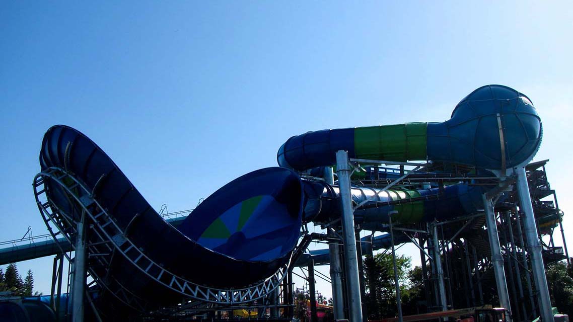 Aquatica’s Ray Rush Wins Best New Water Park Ride 2018 Golden Ticket