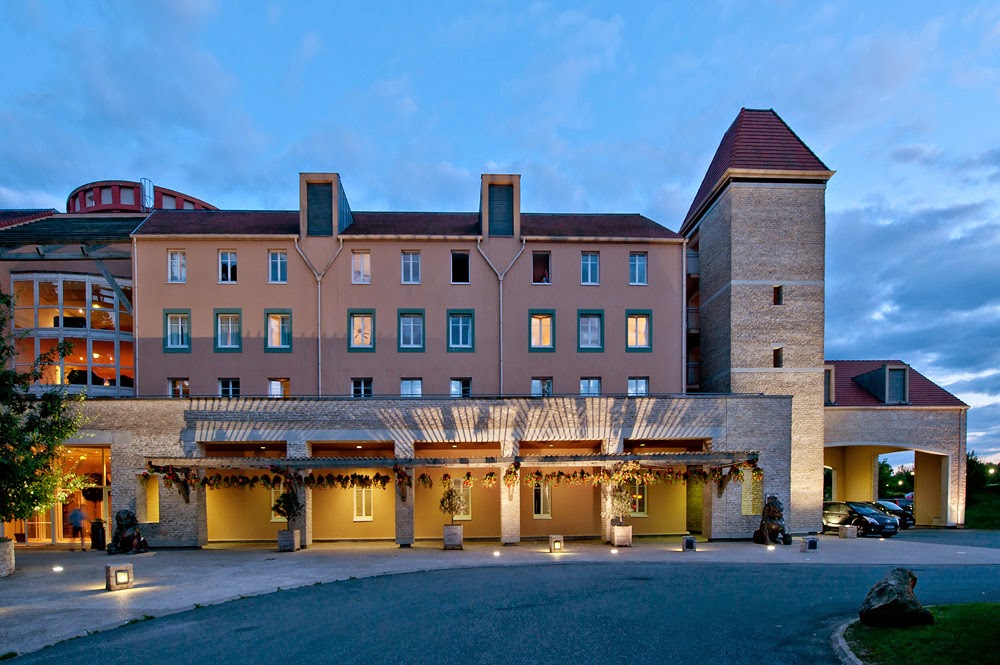 Explorers Hotel - WhiteWater