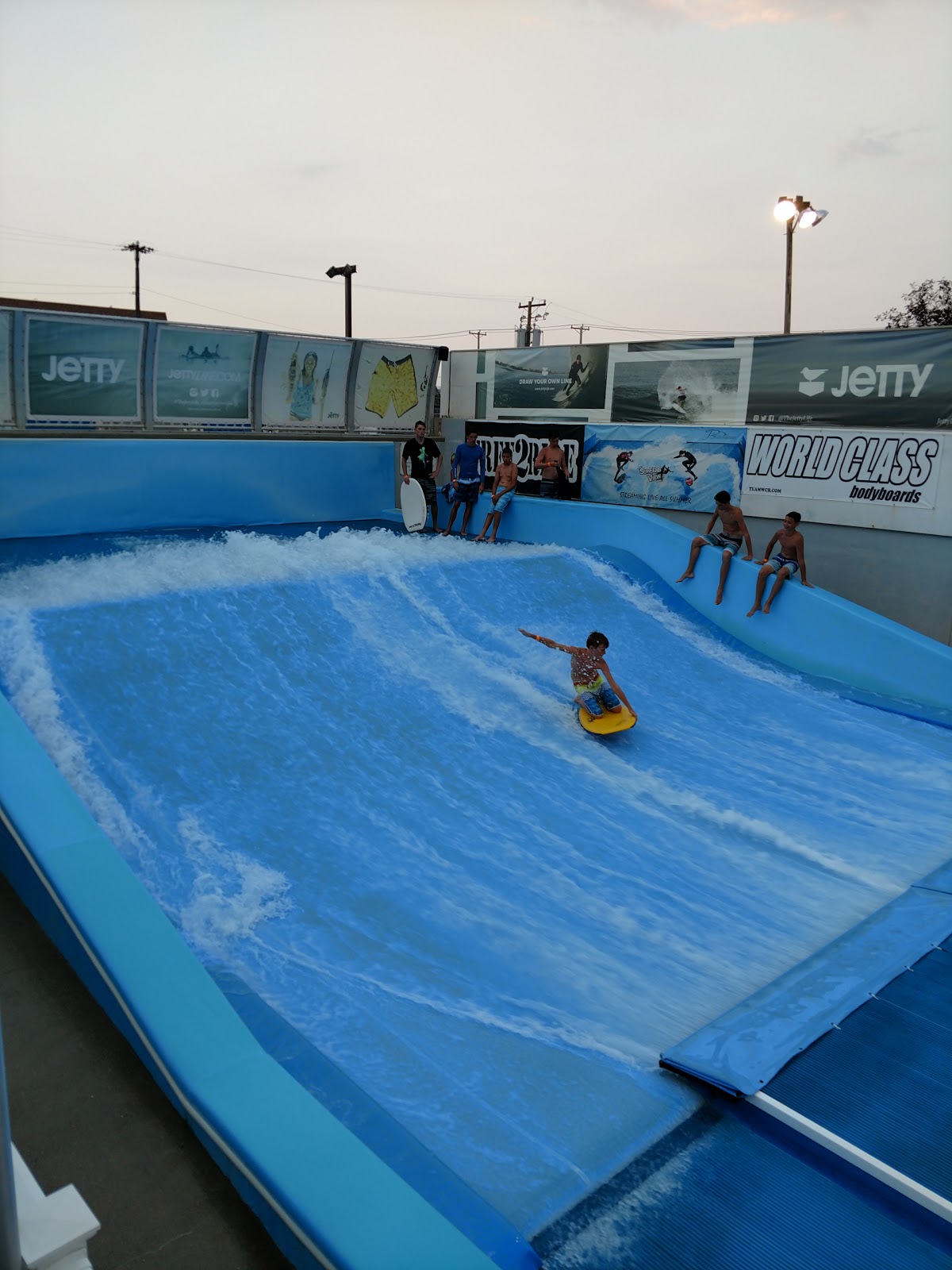 Flow House Thundering Surf - WhiteWater