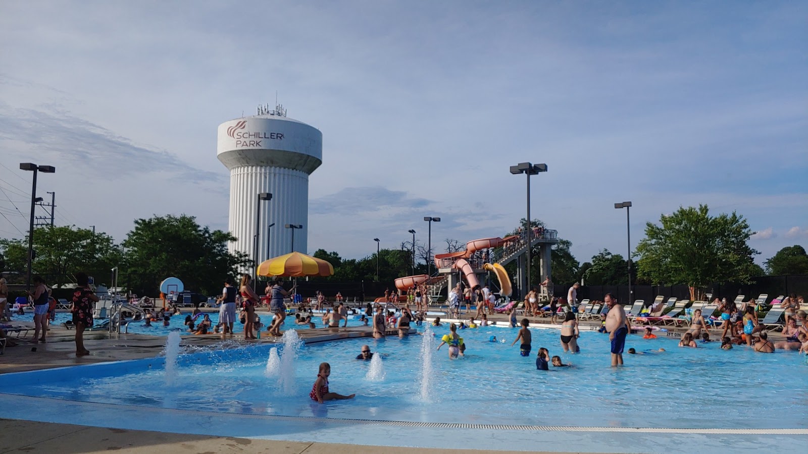 Schiller Park Swimming Pool - WhiteWater