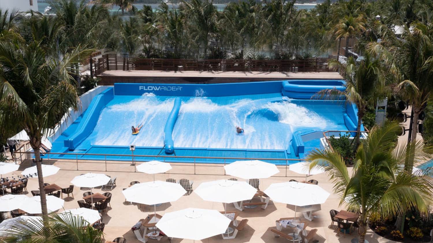 FlowCurl Surf Machine by FlowRider® - WhiteWater