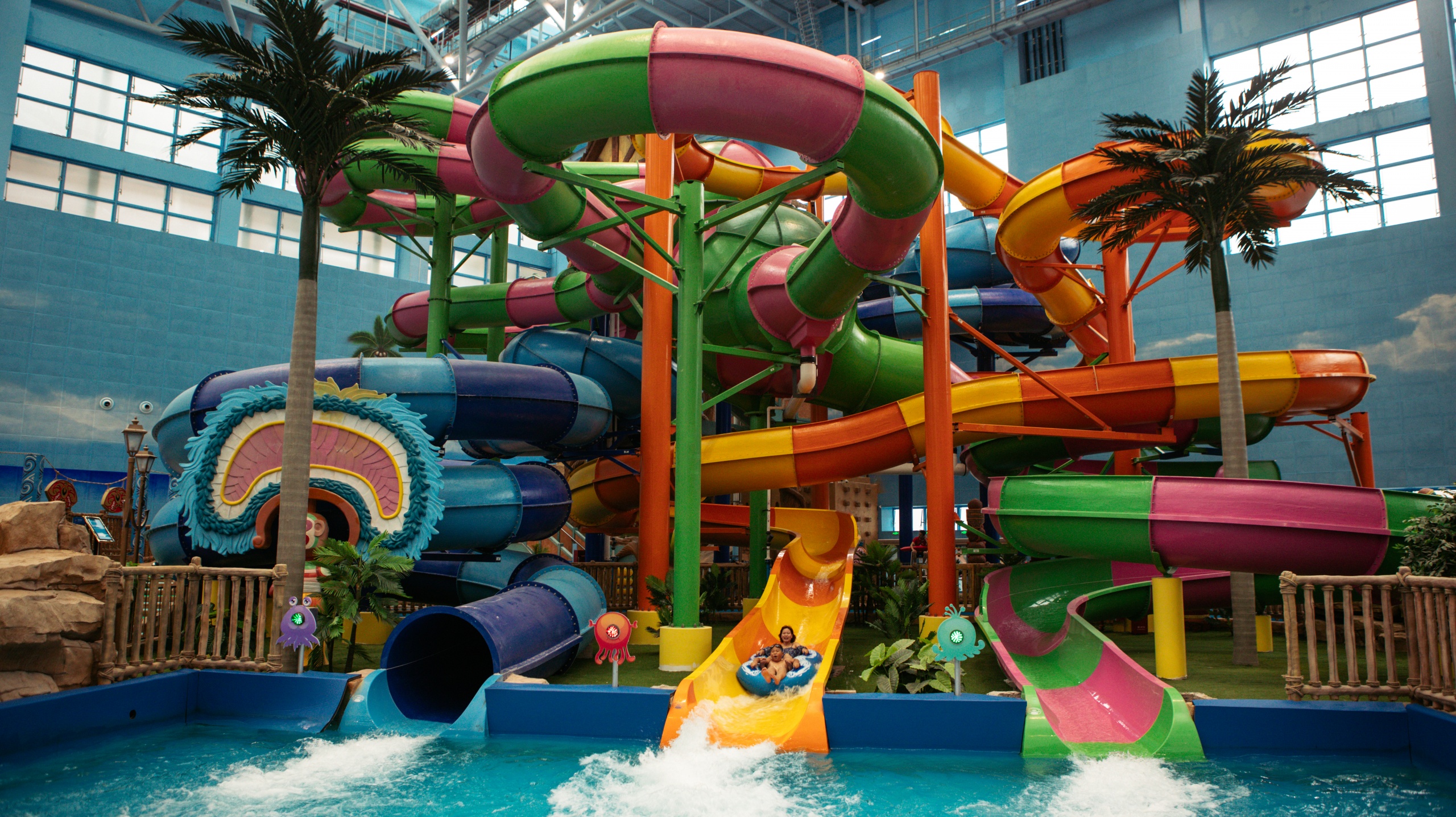 Sunac Water World & SunacLand Guangzhou - WhiteWater